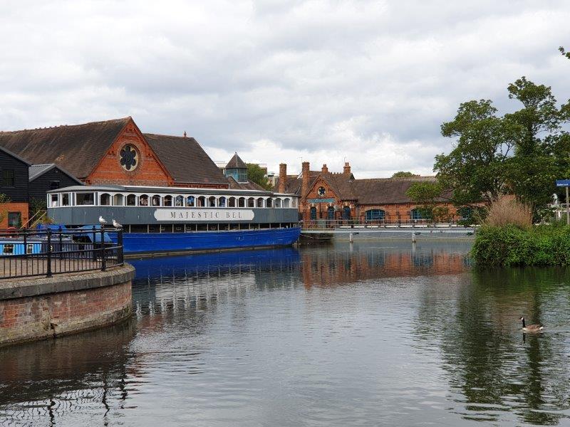 Kennet & Avon – Blakes Lock Screen & Turbine House – History of Reading ...